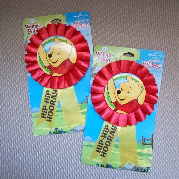 Hallmark | Party Supplies | Winnie The Pooh Birthday Ribbon Pin 2 ...